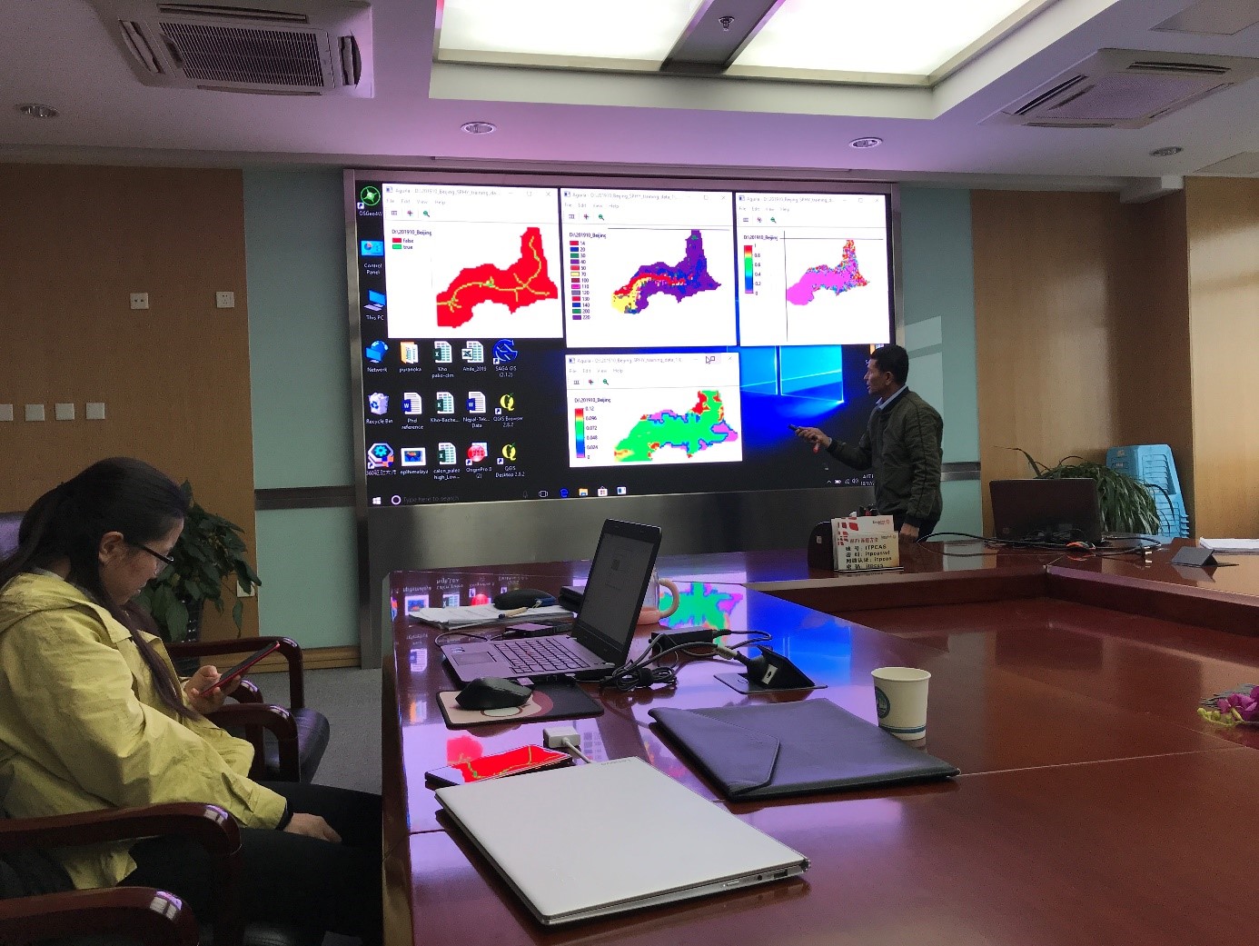 Training on glacio-hydrological modelling at the Institute of Tibetan ...